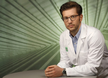 Dr.med.univ. Lukas Holzer - Universitätsklinik - Presseflash