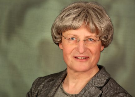 Univ. Prof. Dr. Gertrud Desch - Karl Franzens Universität Graz ...