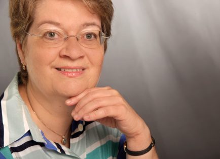 Prof. Dr. Anneliese Felber - Institut für Ökumenische Theologie ...