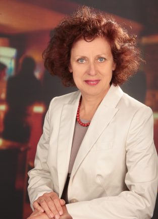 Univ. Prof. Dr. Renate Hansen-Kokorus - Karl-Franzens-Universität Graz ...